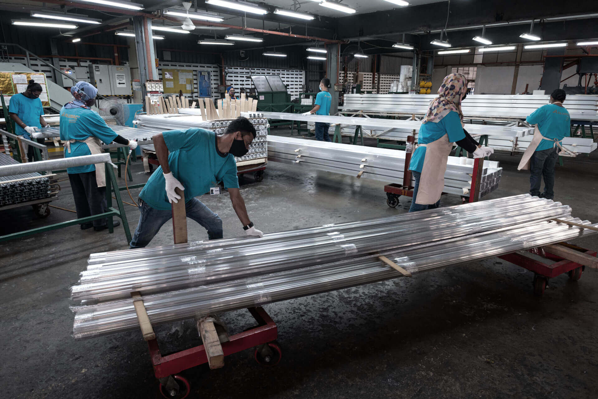 Precision Aluminium Cutting Service with +/- 0.20mm Tolerance